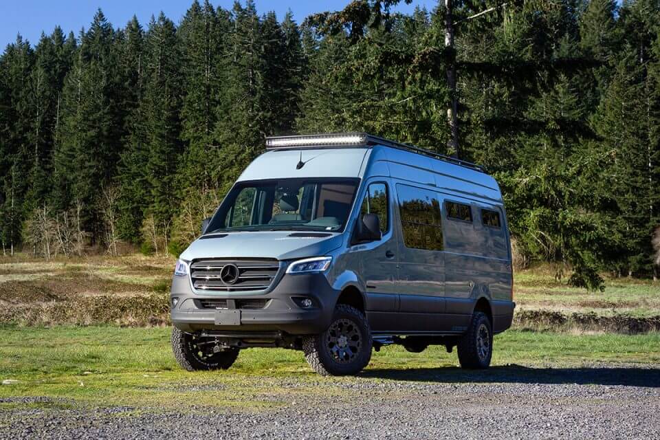 Turas | Outside Van