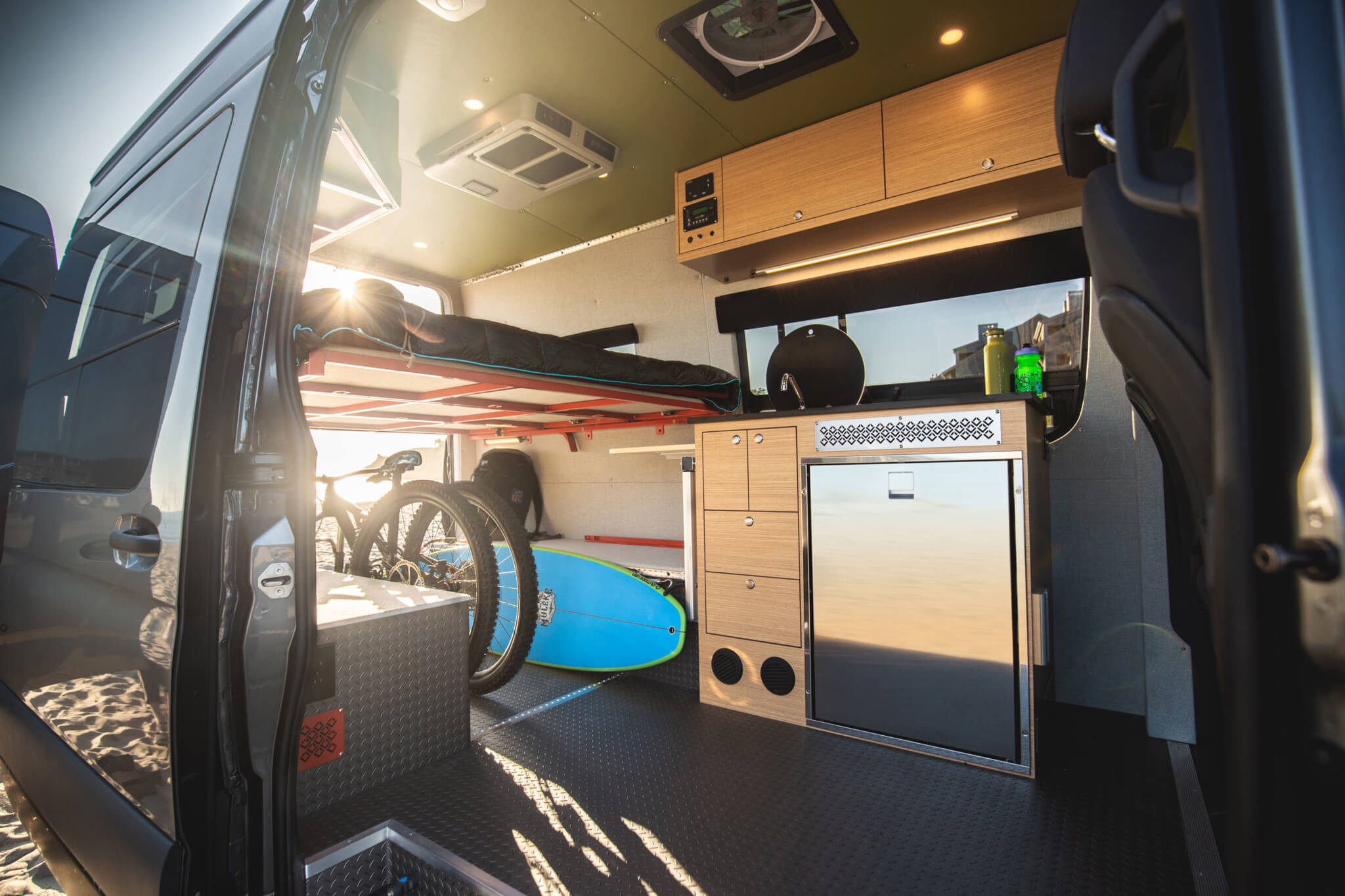 Traction Life | Strata | Outside Van