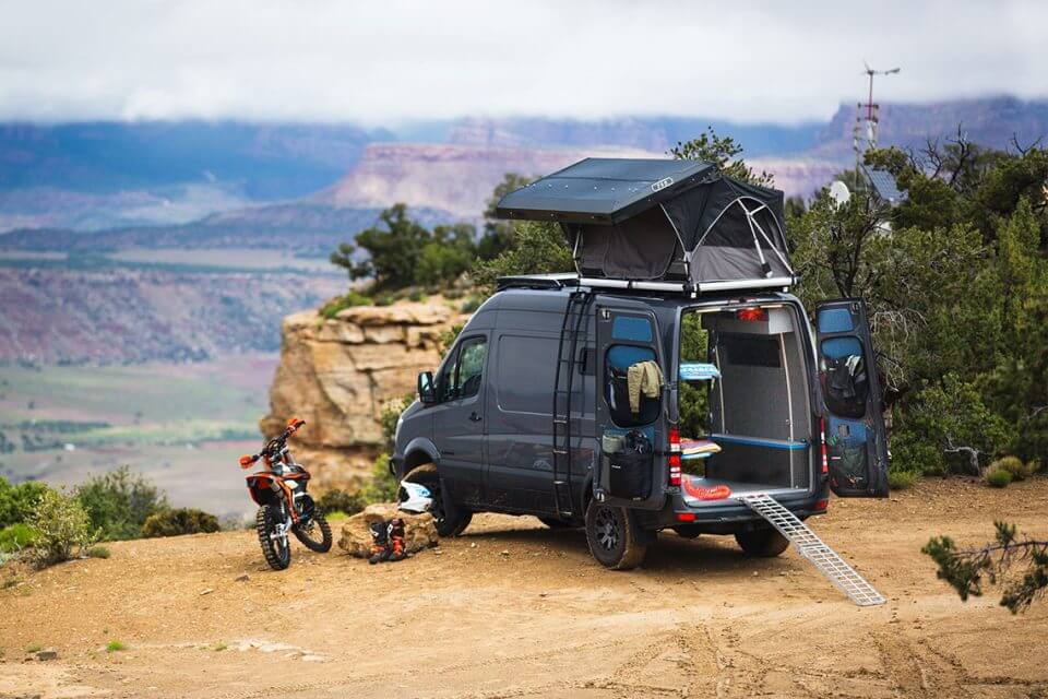 Apex | Outside Van